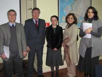 Elizabeth Hoffmann rinde con éxito su exámen de grado y viaja a Suiza ...